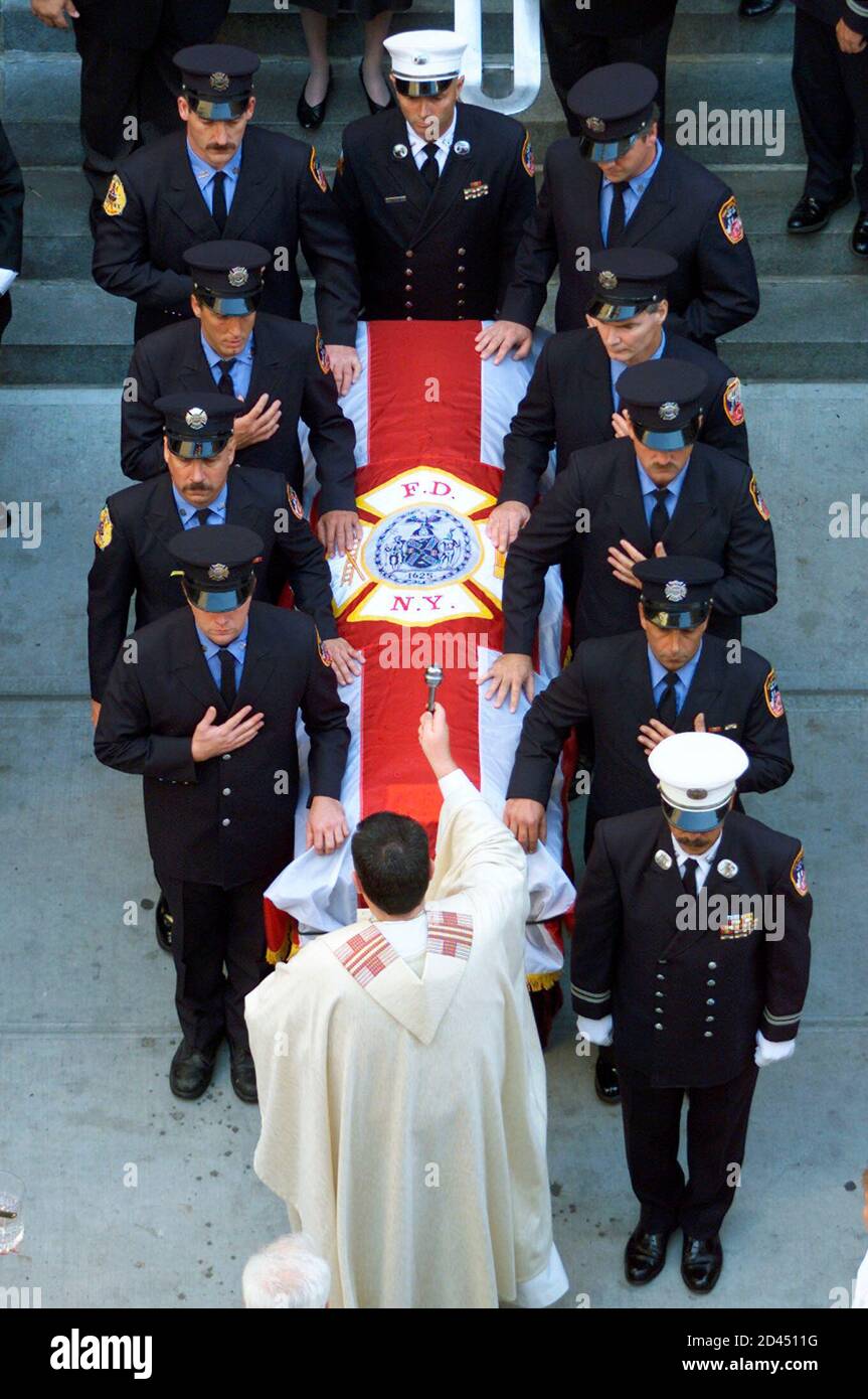 The last rights priest hi-res stock photography and images - Alamy