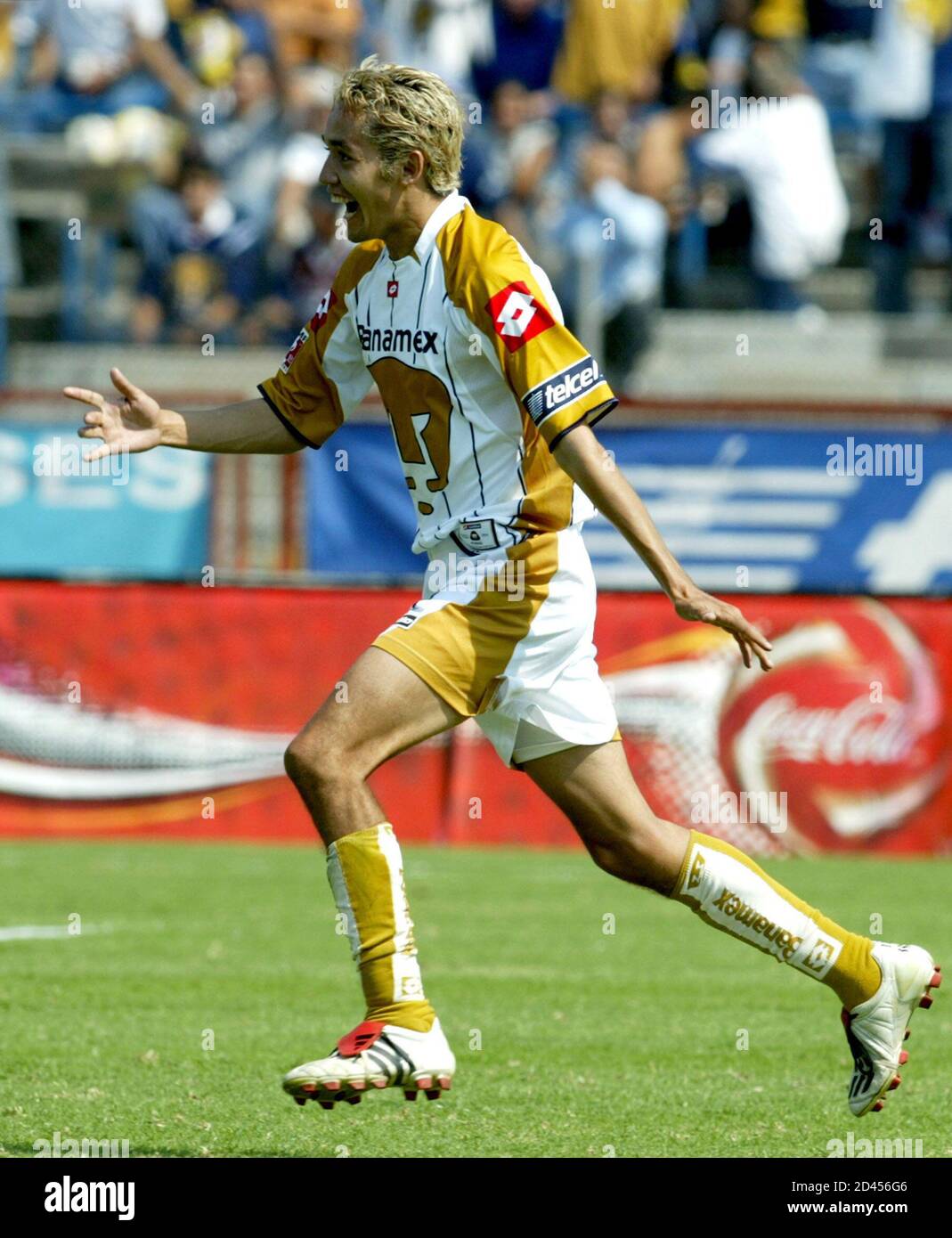 Pumas striker jose luis lopez hi-res stock photography and images - Alamy