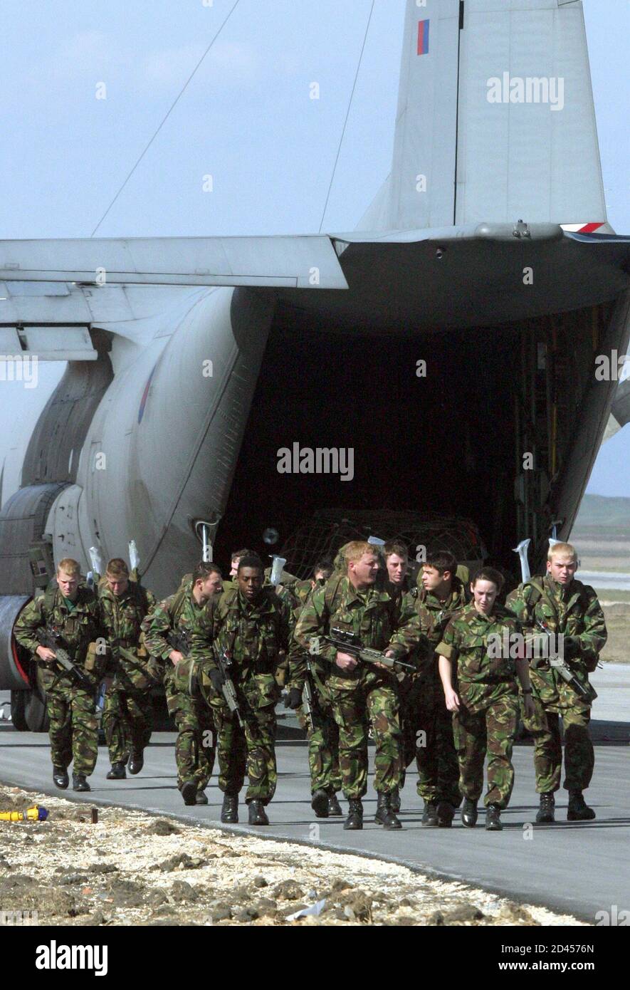 British soldiers peacekeeping hi-res stock photography and images - Alamy