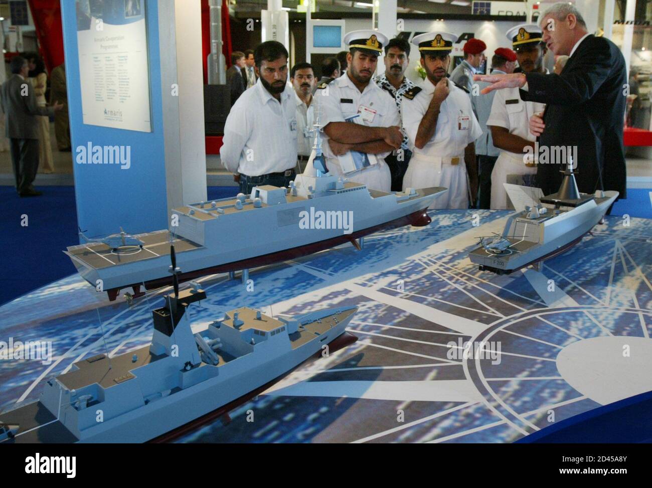 Uae defence exhibition hi-res stock photography and images - Alamy