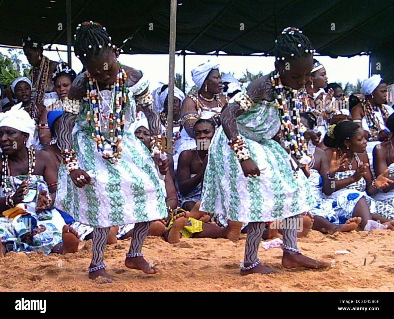 Photo of the dy hi-res stock photography and images - Alamy