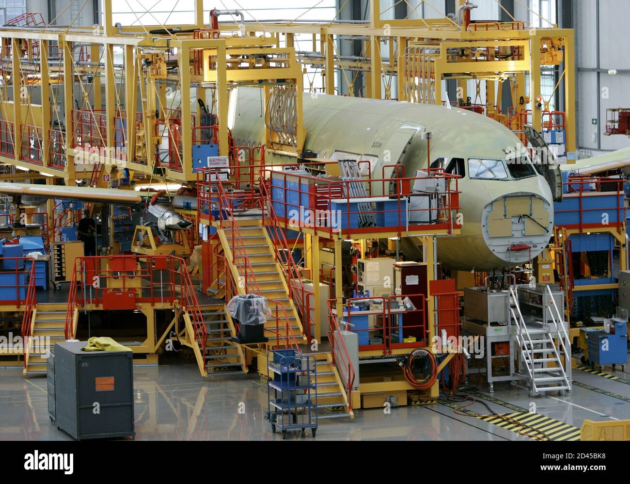 Go air airbus a320 hi-res stock photography and images - Alamy