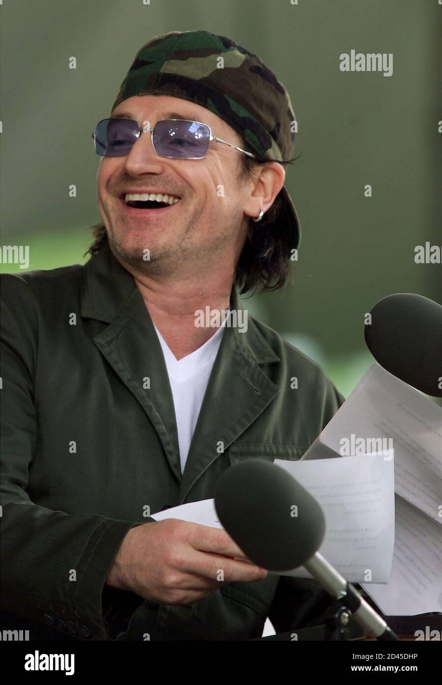 Graduating class group hi-res stock photography and images - Alamy