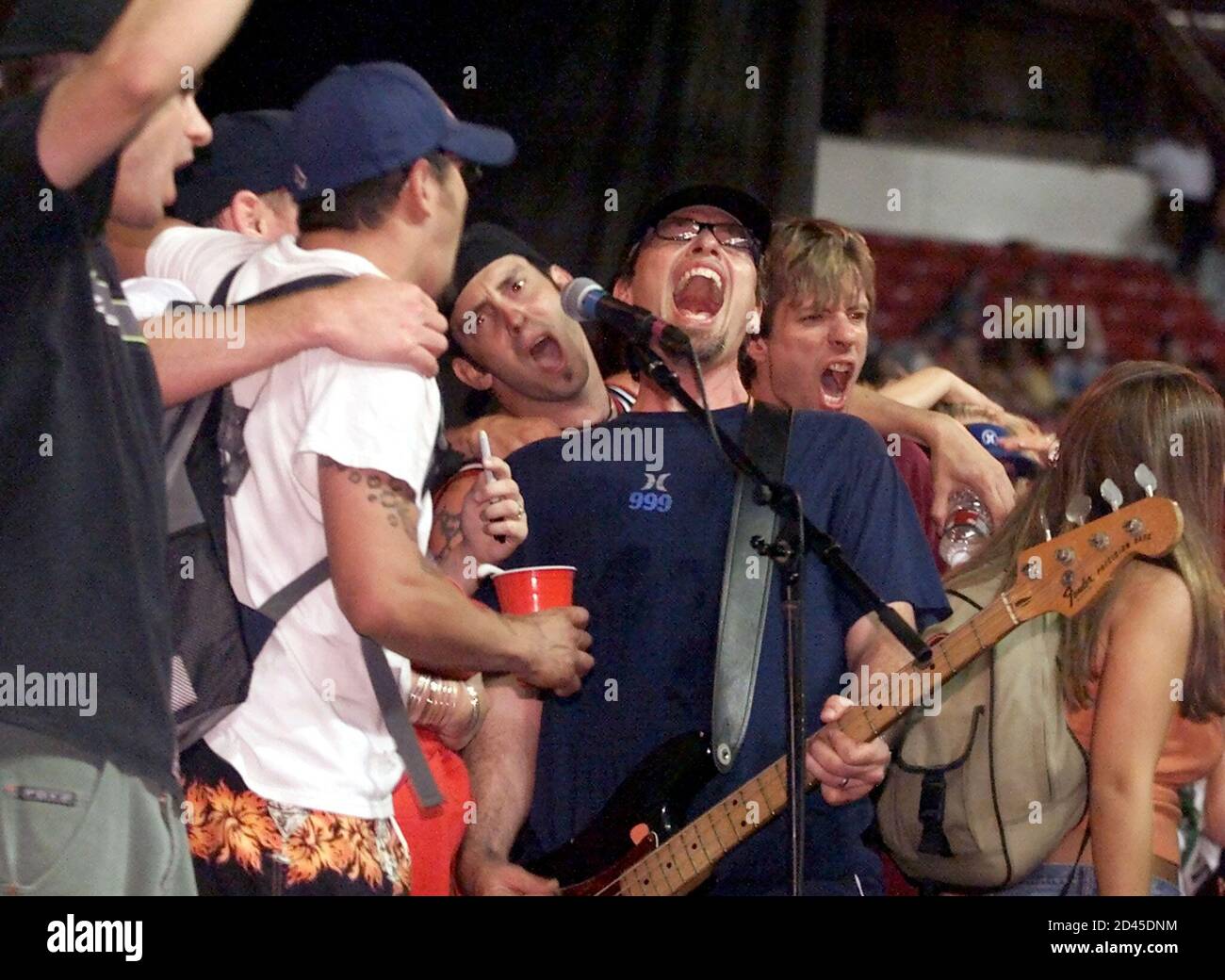 Punk pennywise hi-res stock photography and images - Alamy