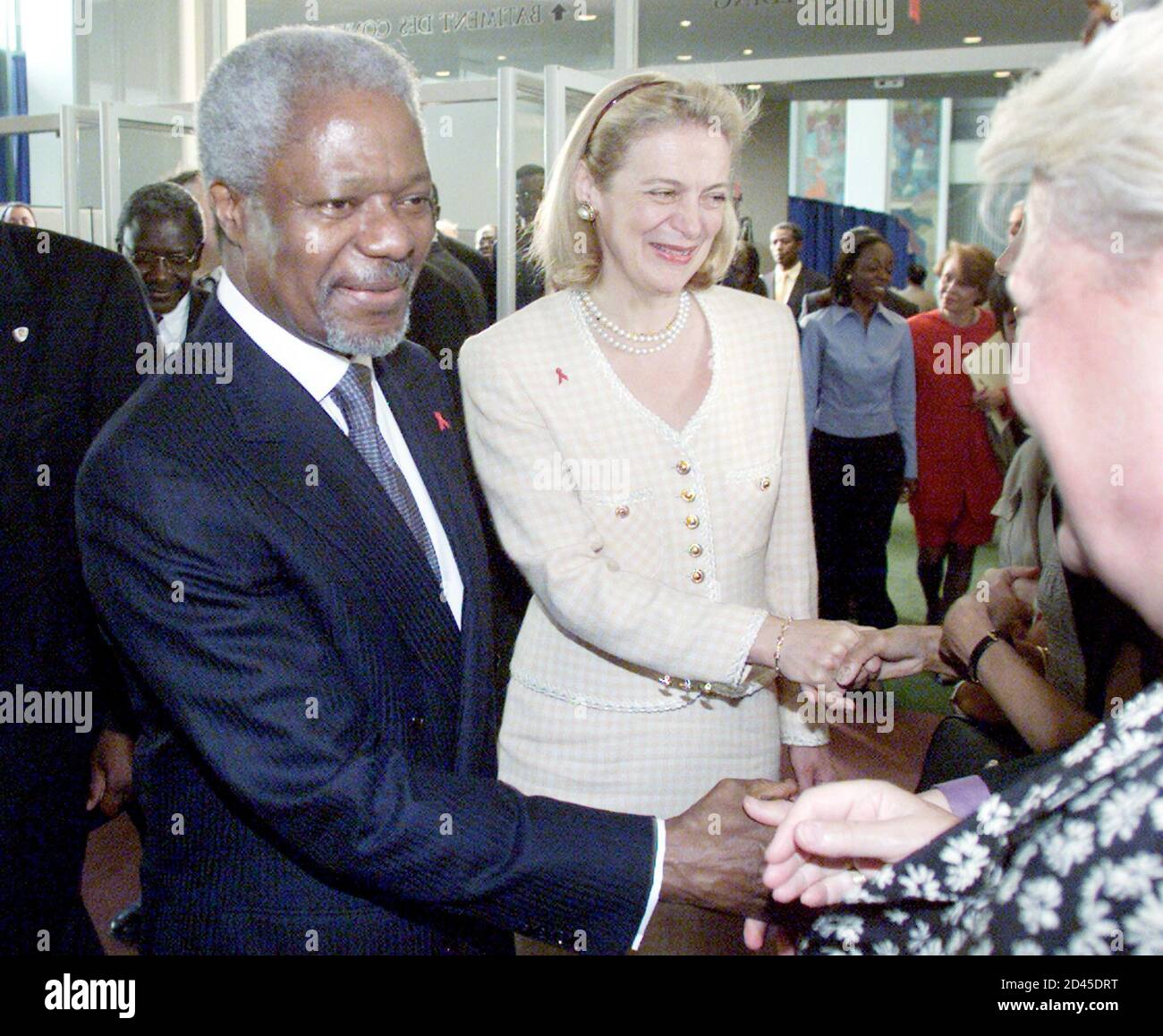 Un secretary general kofi annan wife hi-res stock photography and ...