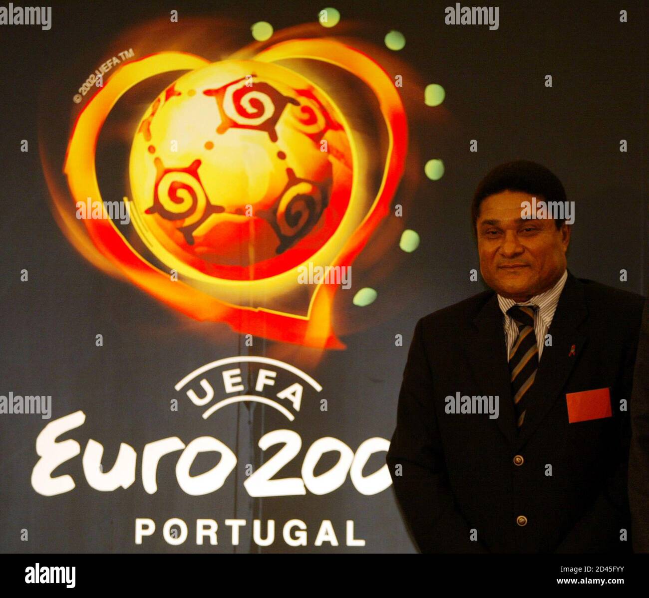 Soccer european championships 2004 portugal hi-res stock photography ...