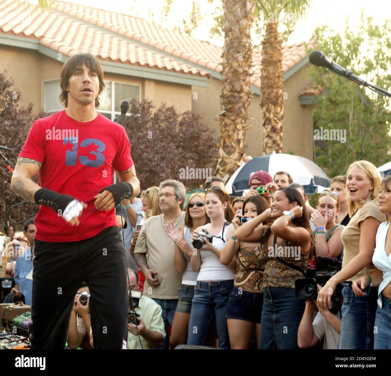 Red hot chili peppers singer hi-res stock photography and images - Alamy