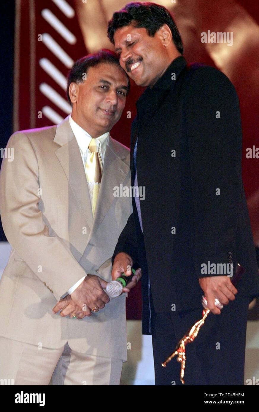 Kapil dev batting hi-res stock photography and images - Alamy