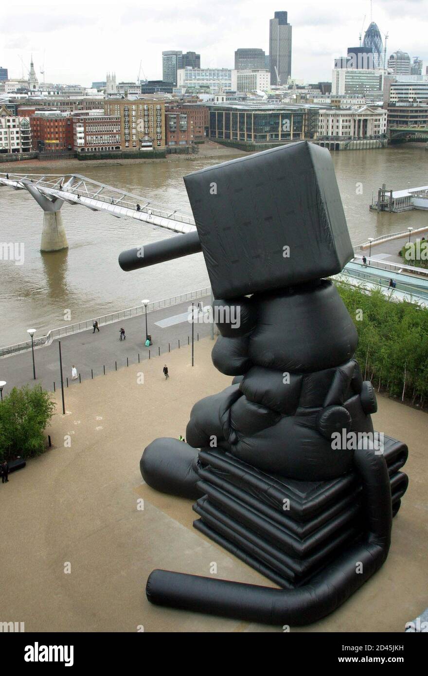 Inflatable sculpture paul mccarthy hi-res stock photography and images ...