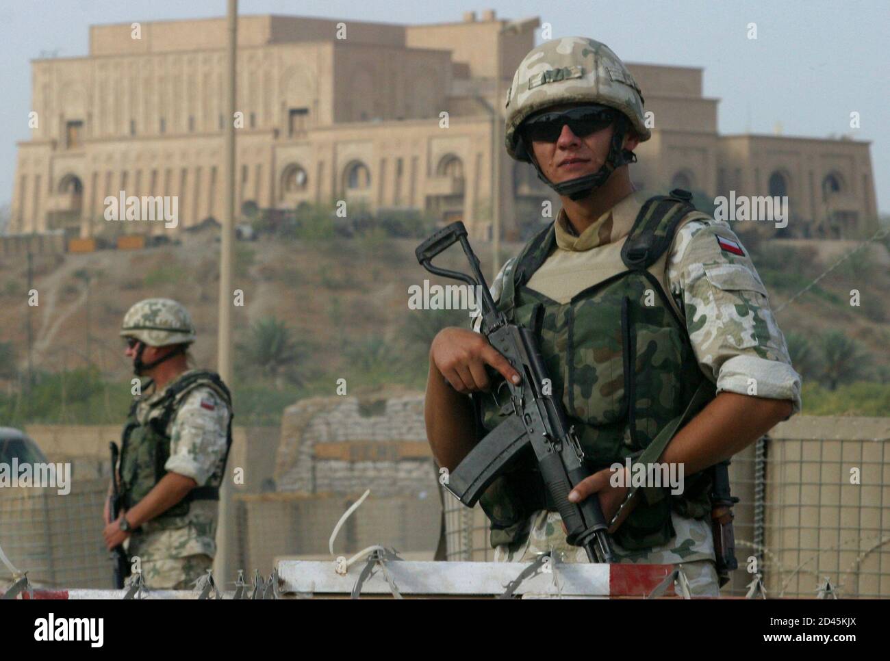 The palace built in babylon hi-res stock photography and images - Alamy