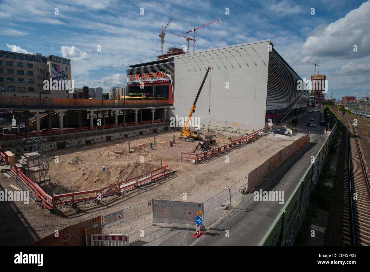 Tech tower hi-res stock photography and images - Alamy