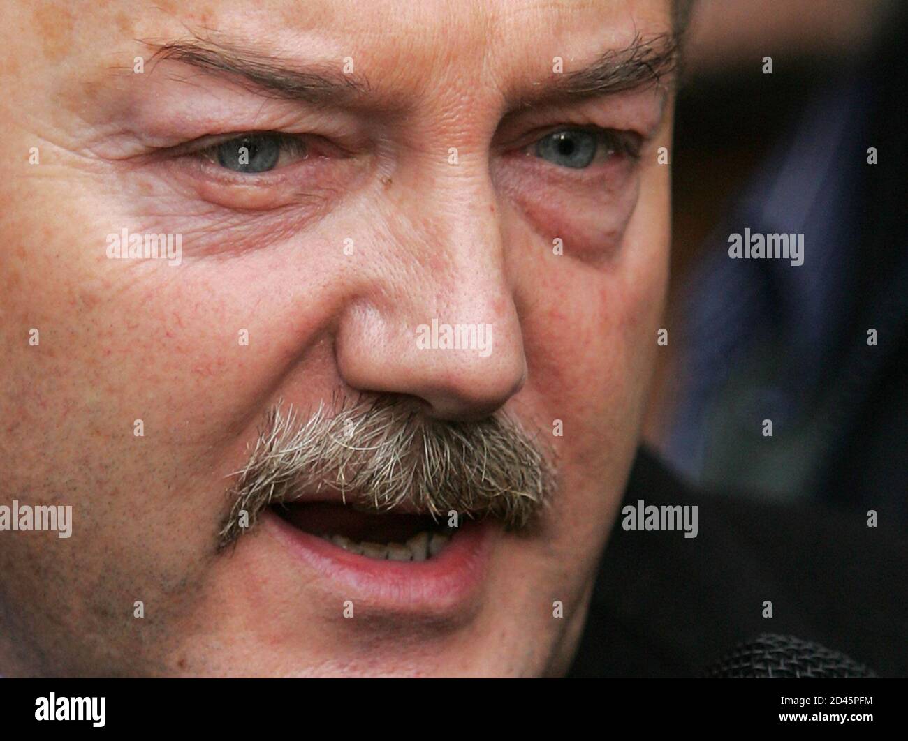 George galloway leaves high court hi-res stock photography and images ...