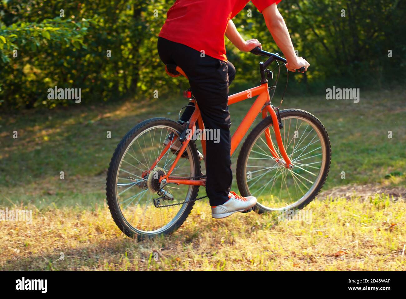 Cycling outdoor hi-res stock photography and images - Alamy