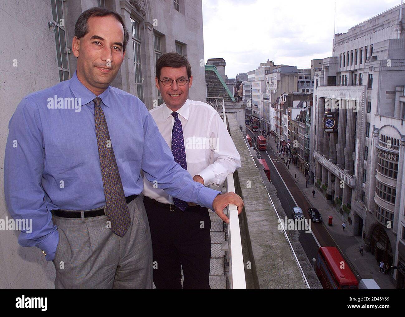 Worlds biggest high street hi-res stock photography and images - Alamy