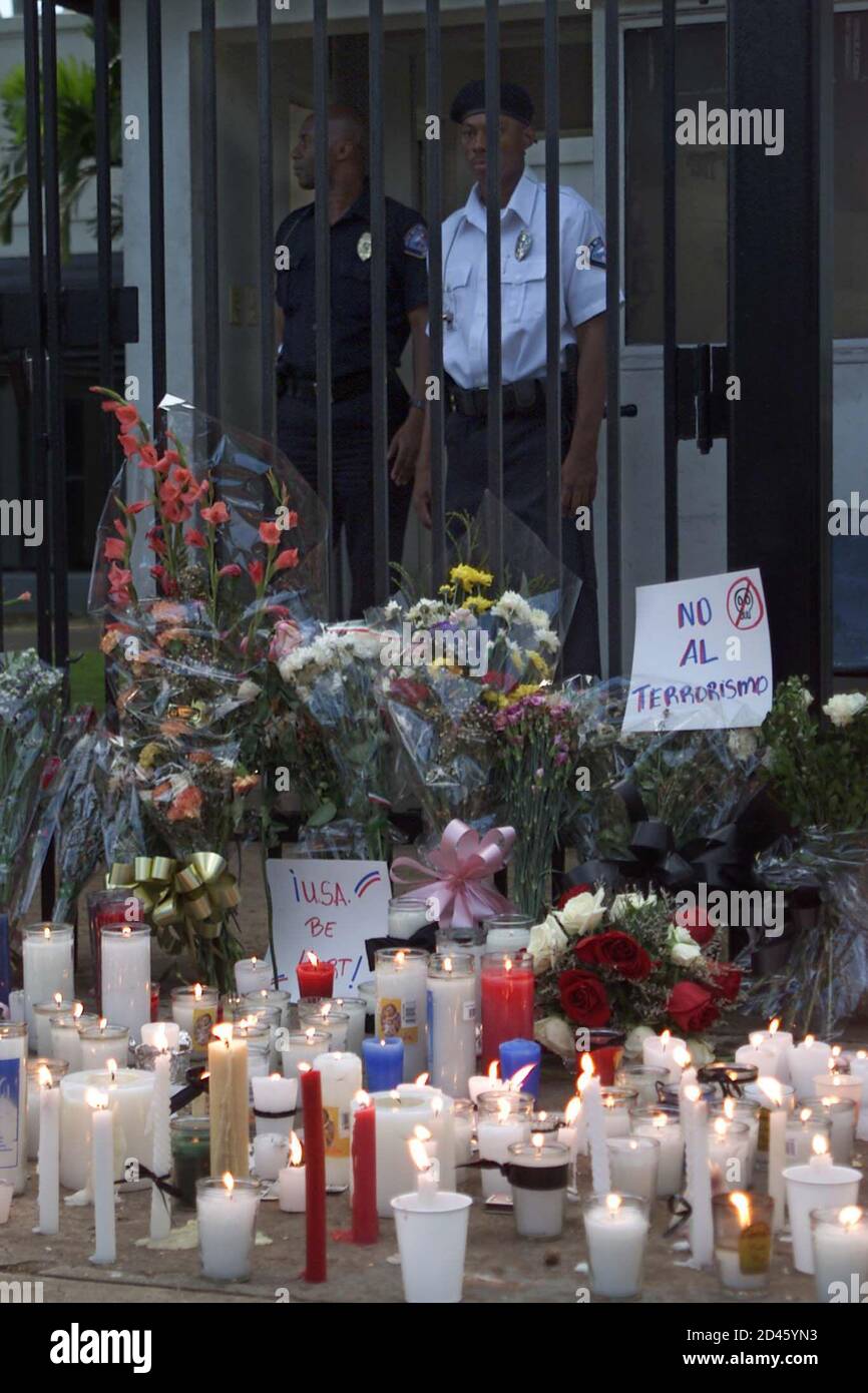 Panama gates hi-res stock photography and images - Alamy