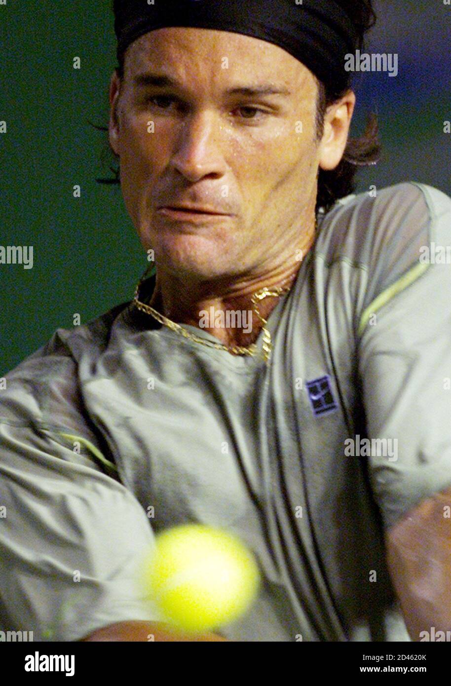 Carlos moyà 2002 hi-res stock photography and images - Alamy