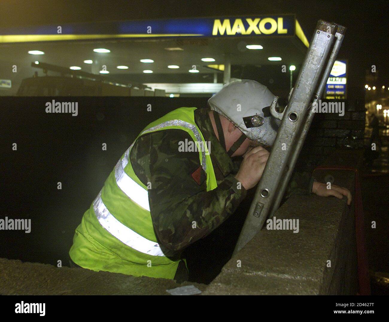 Army firefighters hi-res stock photography and images - Alamy