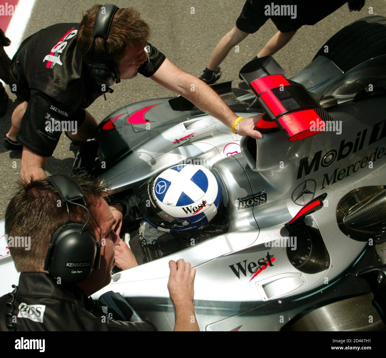 Mercedes f1 2004 hi-res stock photography and images - Alamy