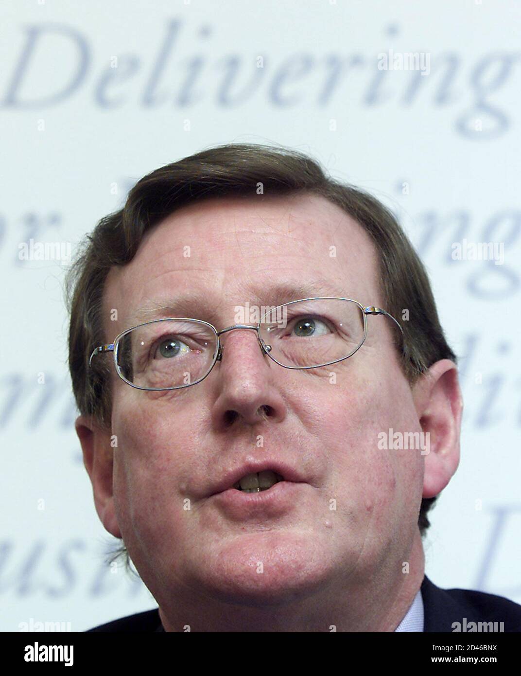 The ulster unionist leader david trimble speaks in belfast hi-res stock ...