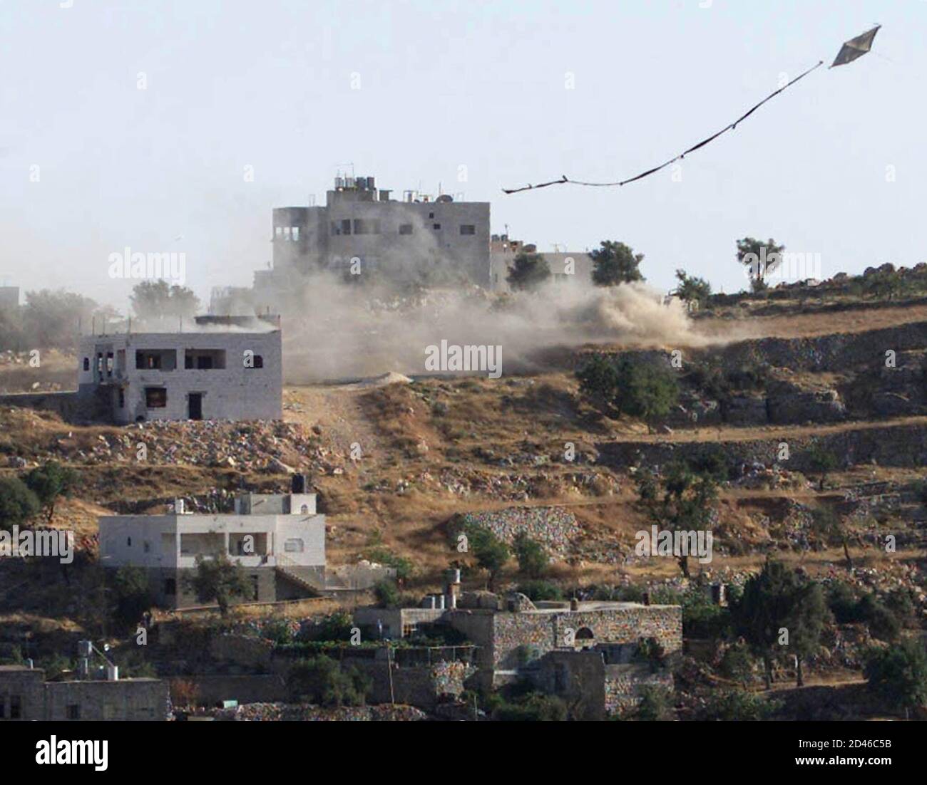 Shell flies hi-res stock photography and images - Alamy