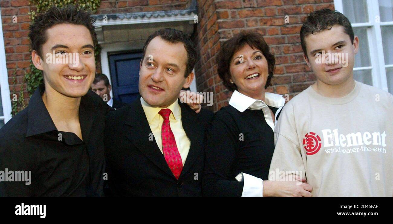 Paul burrell and maria burrell hi-res stock photography and images - Alamy
