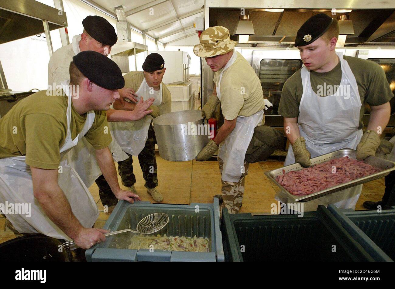 Kuwaiti field hi-res stock photography and images - Alamy