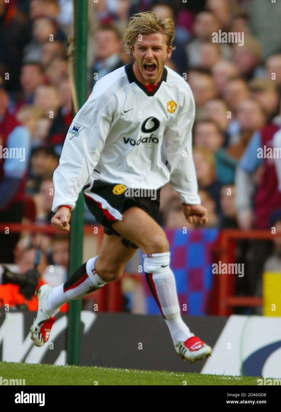 Manchester uniteds david beckham celebrates hi-res stock photography ...