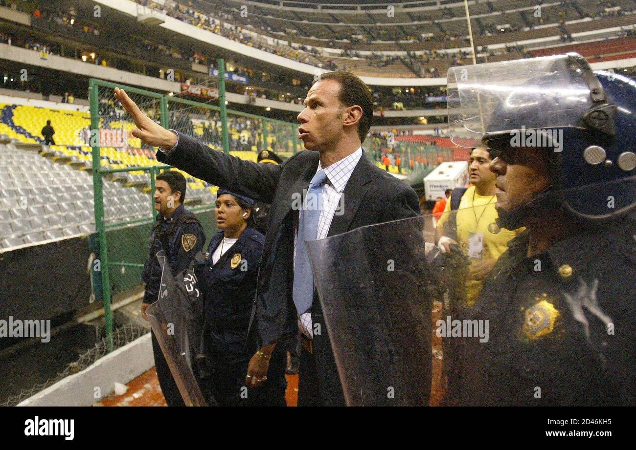 Luis roberto alves zague hi-res stock photography and images - Alamy