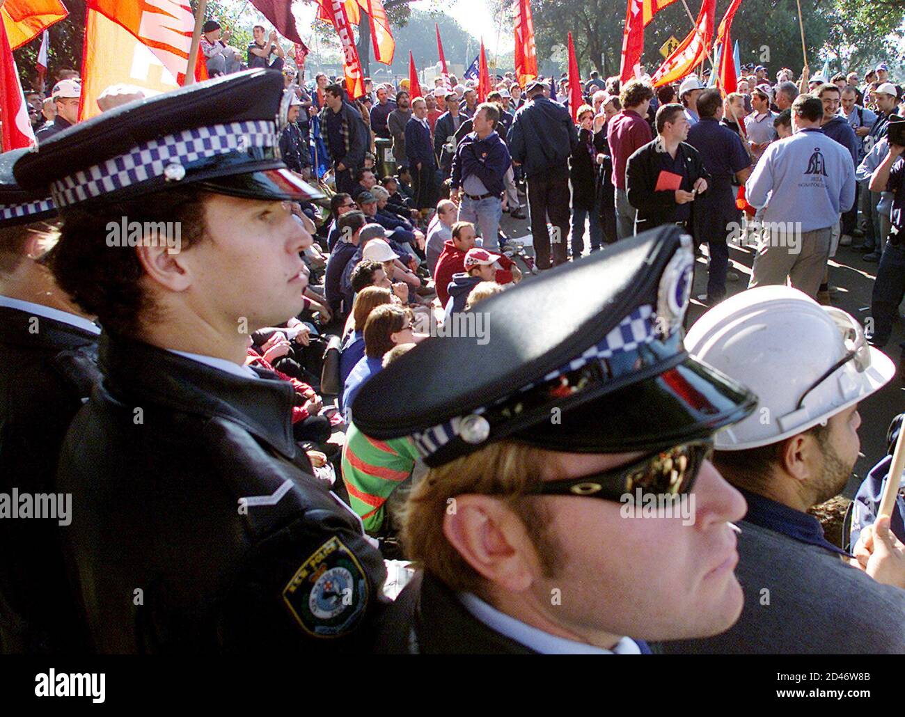 Labour mp's picket line hi-res stock photography and images - Alamy