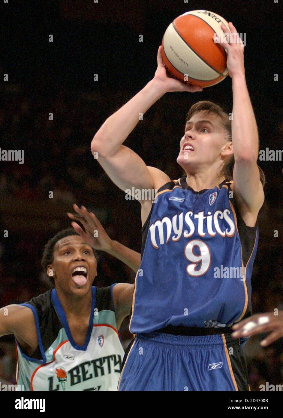 Wnba game hi-res stock photography and images - Alamy