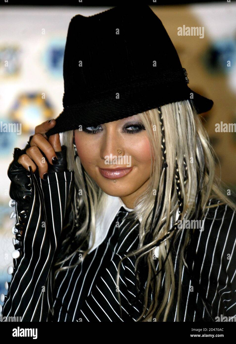 Christina aguilera 2002 hi-res stock photography and images - Alamy