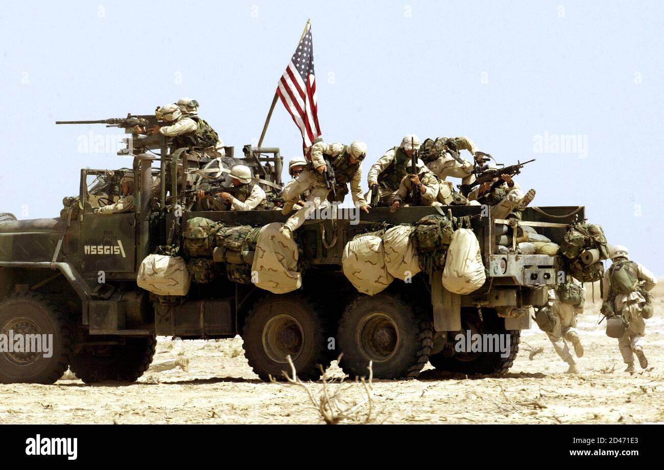 Marine raiders hi-res stock photography and images - Alamy