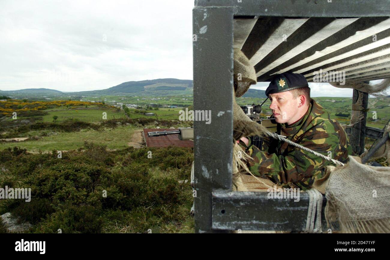 British army sandbag hi-res stock photography and images - Alamy