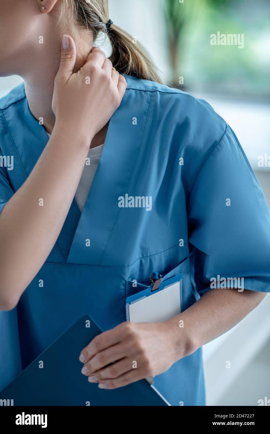 Blue lab coat hi-res stock photography and images - Alamy