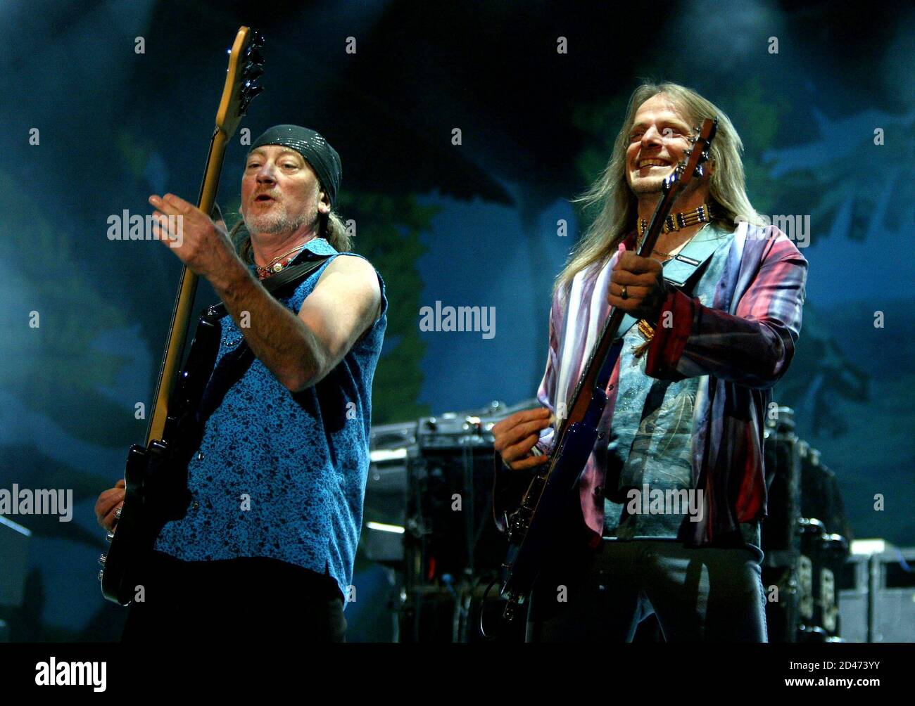 Deep purple guitarist hi-res stock photography and images - Alamy