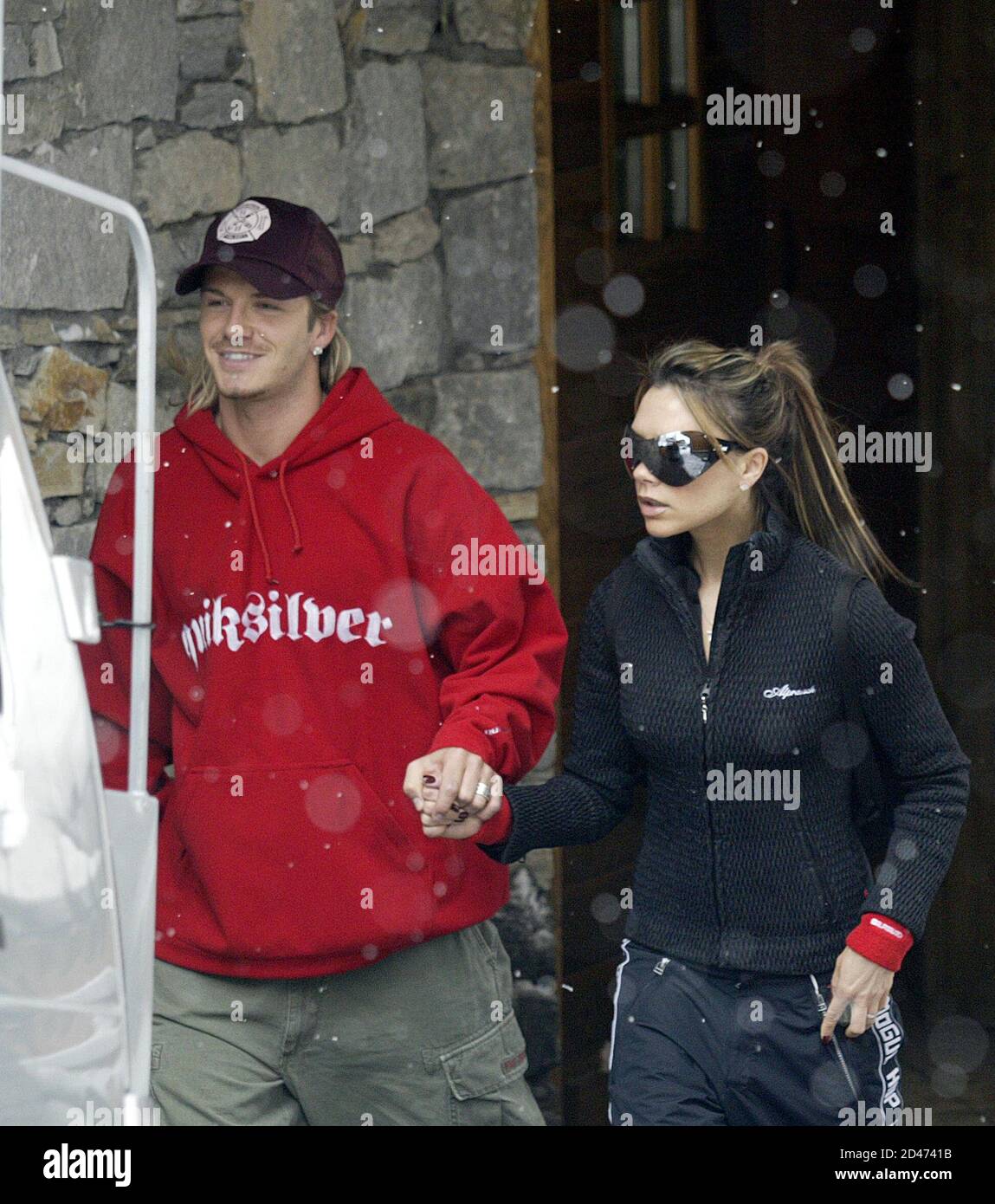 Victoria david beckham april 2004 hi-res stock photography and images ...