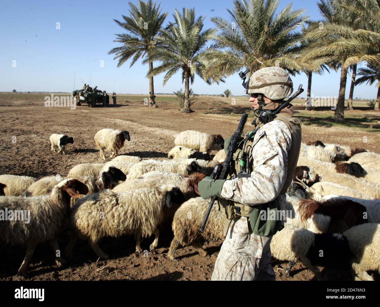 Lieutenant de marine hi-res stock photography and images - Alamy