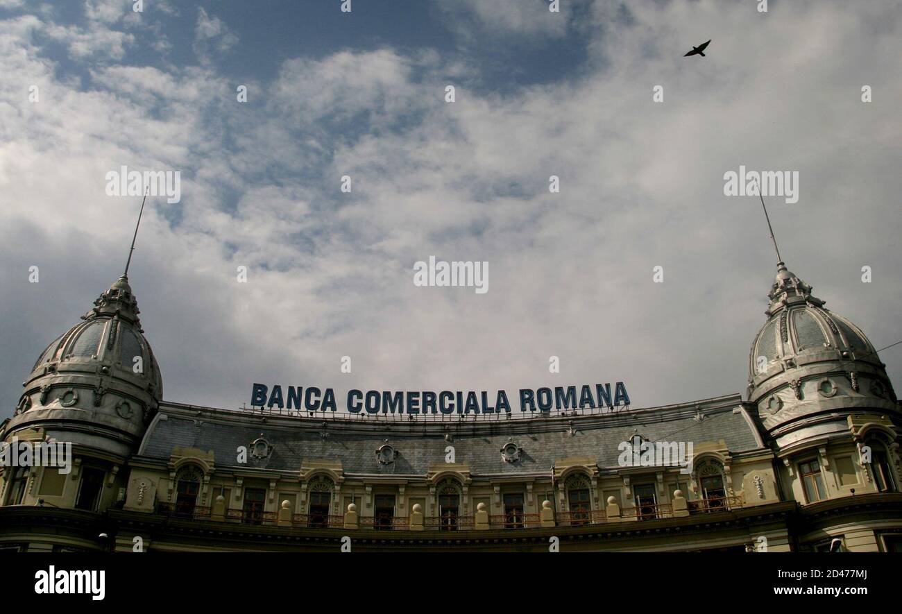 Banca commercial romana hi-res stock photography and images - Alamy