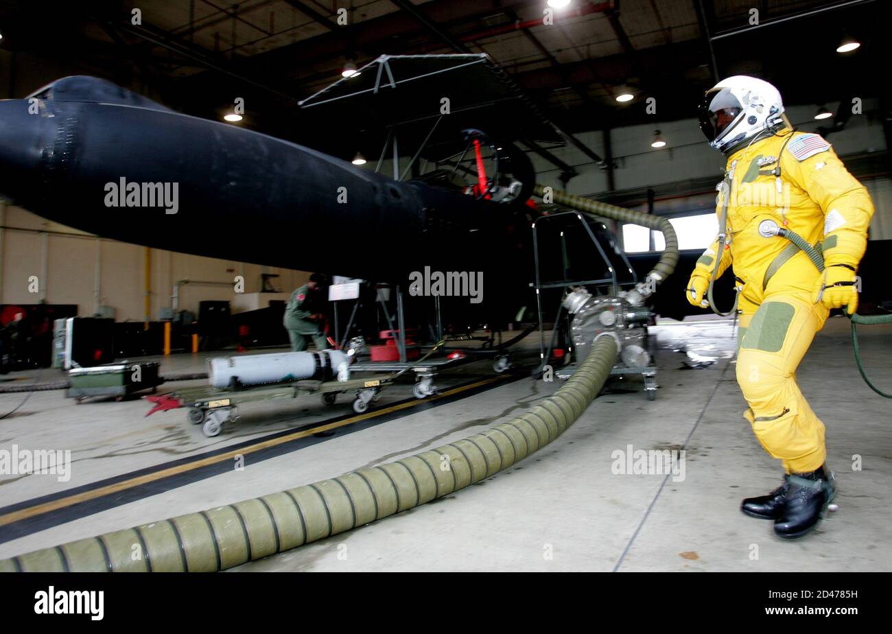 Secret air force base hi-res stock photography and images - Alamy