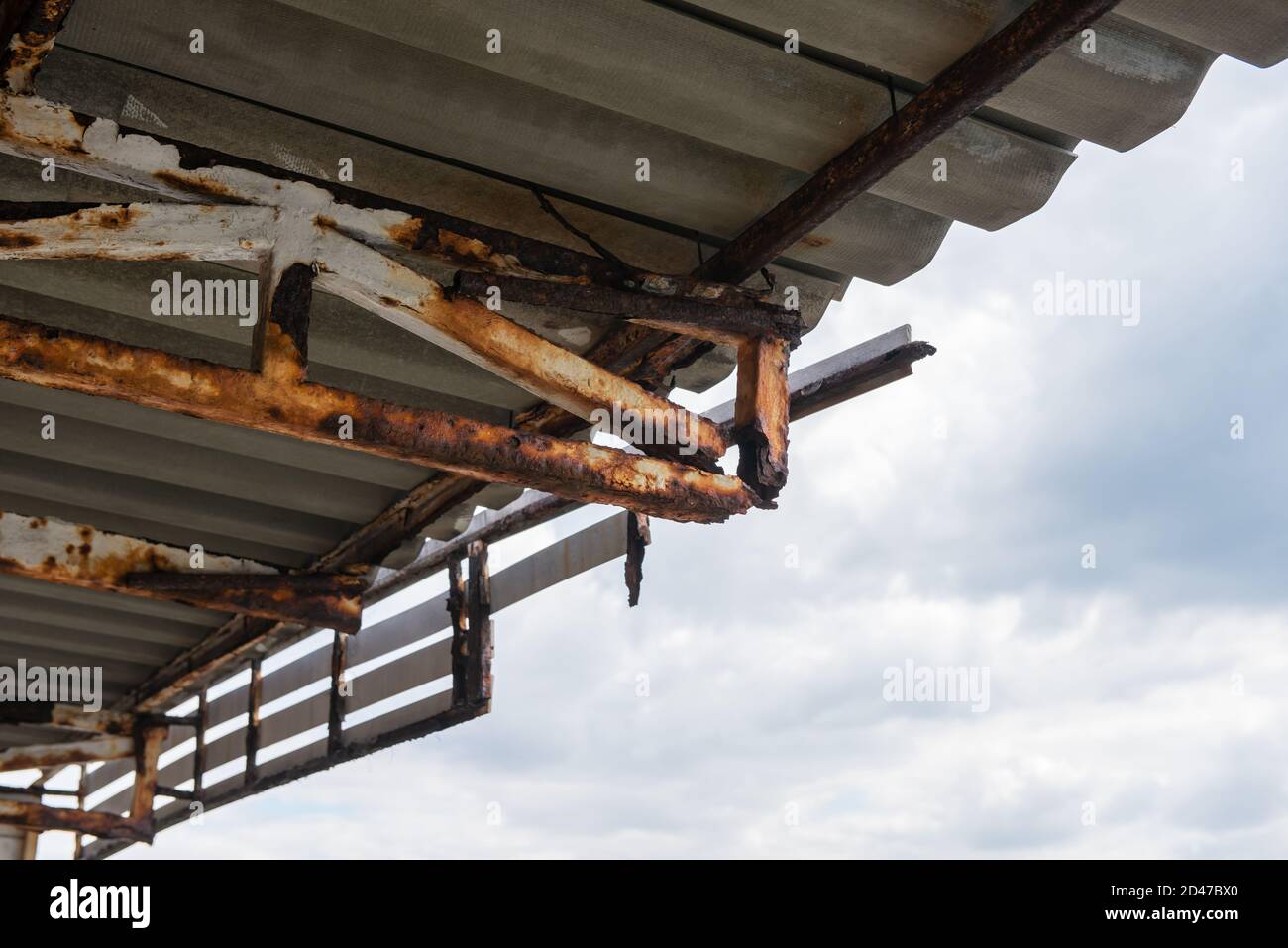 Corrosion beam structure hi-res stock photography and images - Alamy
