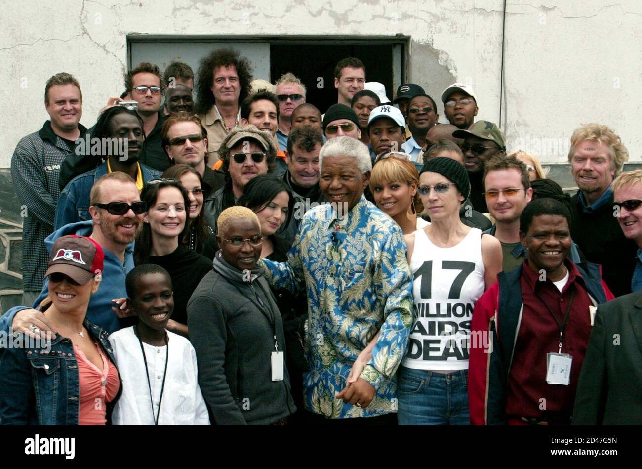 Nelson mandela 46664 concert hi-res stock photography and images - Alamy
