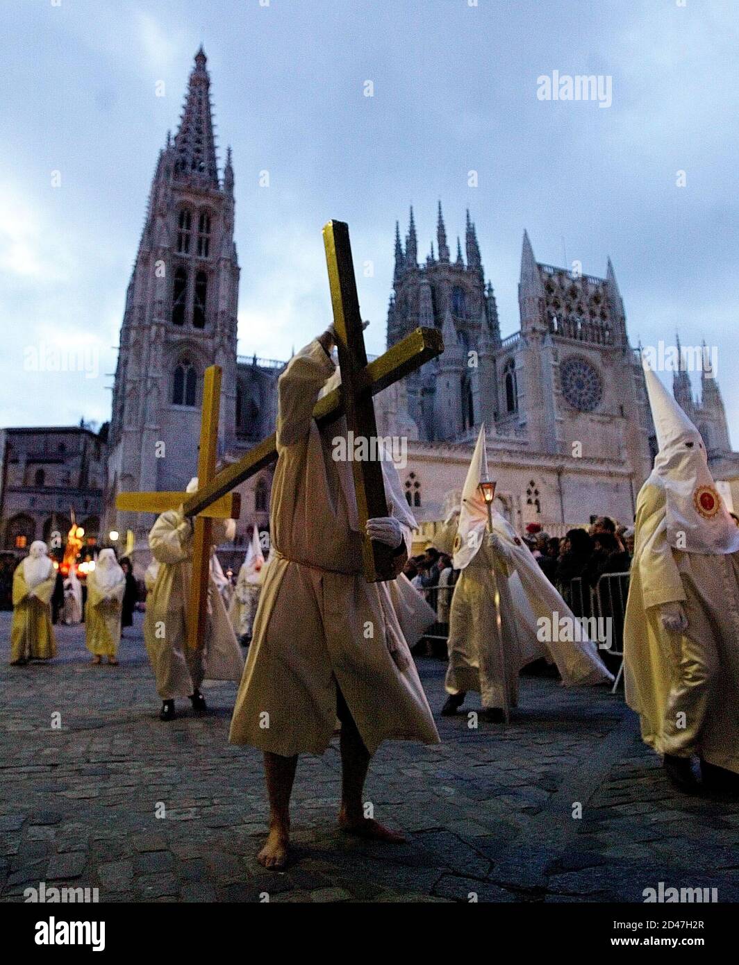 Santo entierro procession hi-res stock photography and images - Alamy