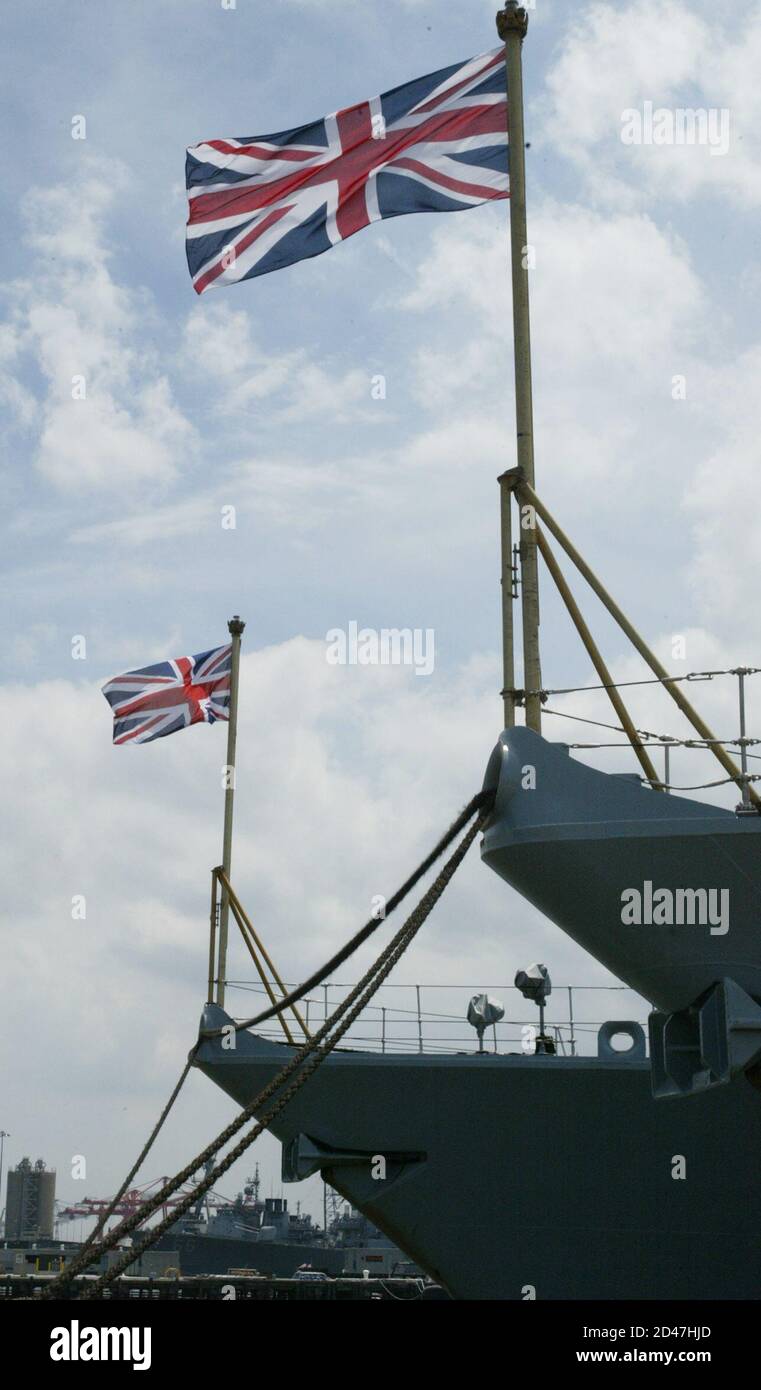 From hms invincible hi-res stock photography and images - Alamy