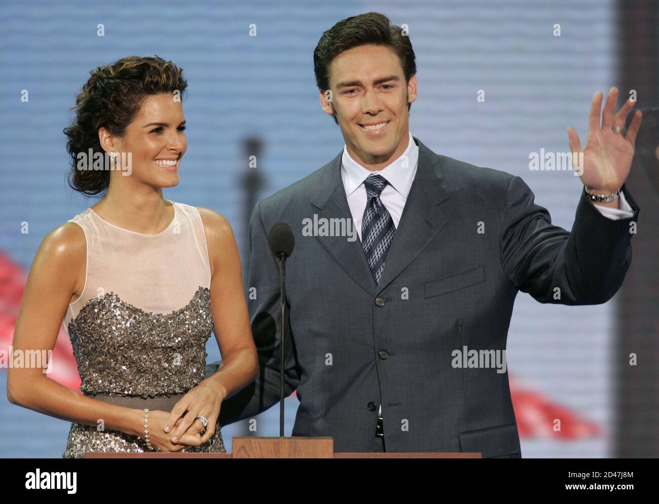 Angie harmon and husband jason sehorn hi-res stock photography and ...
