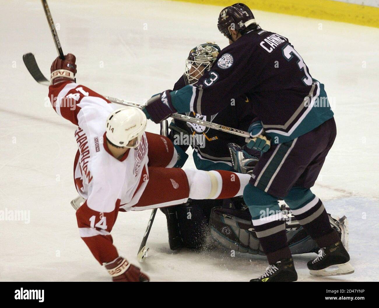 Anaheim mighty ducks keith carney hi-res stock photography and images ...