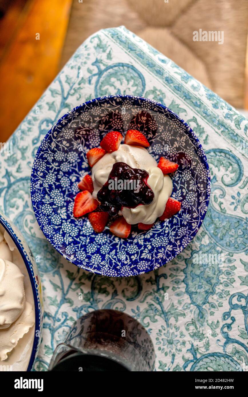 Meringues fruit hi-res stock photography and images - Alamy