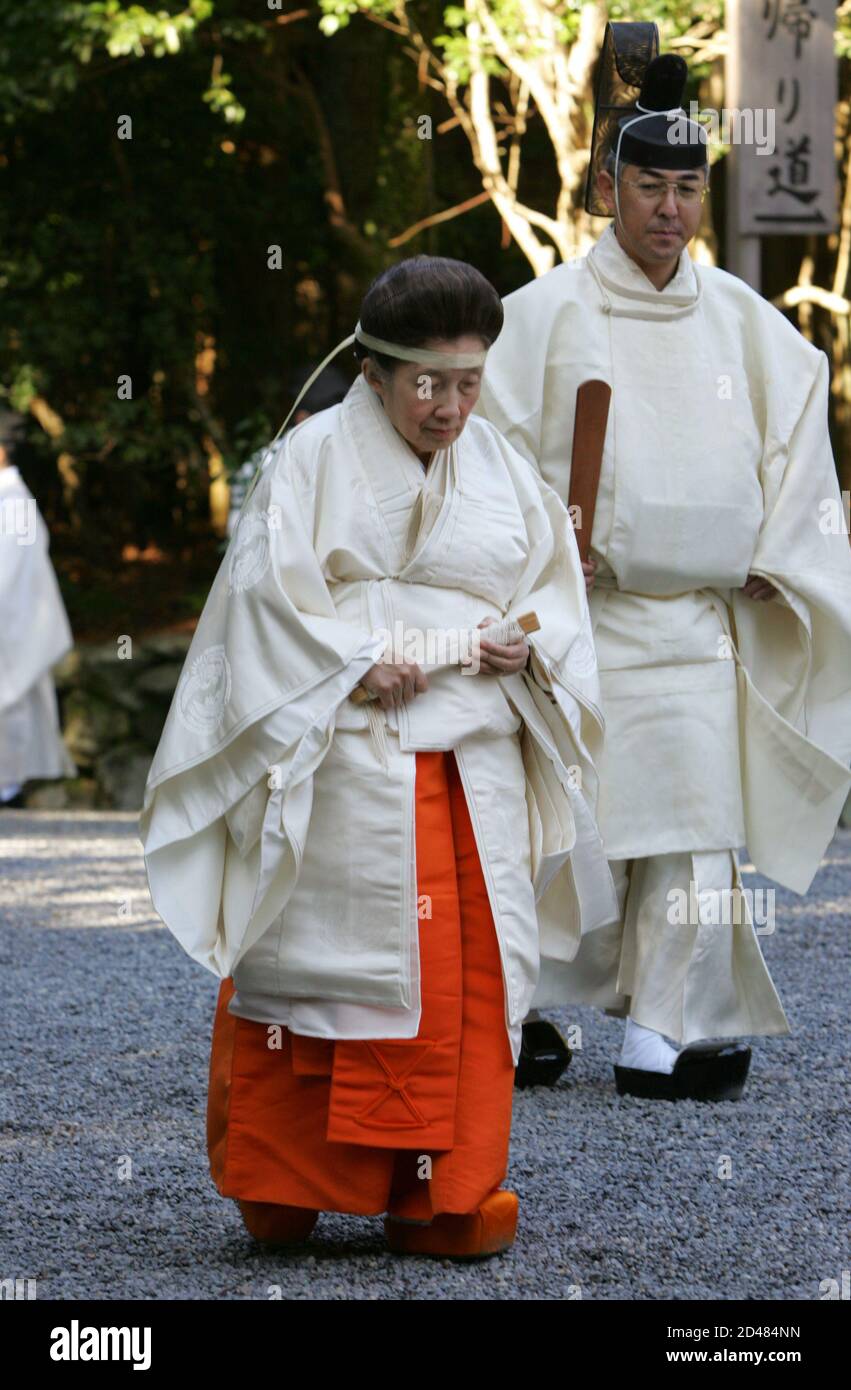 Amaterasu the sun goddess hi-res stock photography and images - Alamy