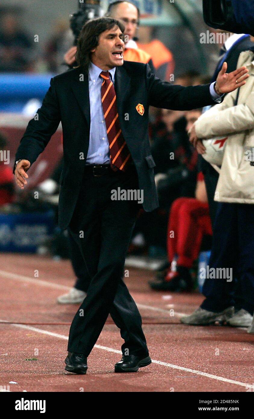 Bruno Conti High Resolution Stock Photography and Images - Alamy