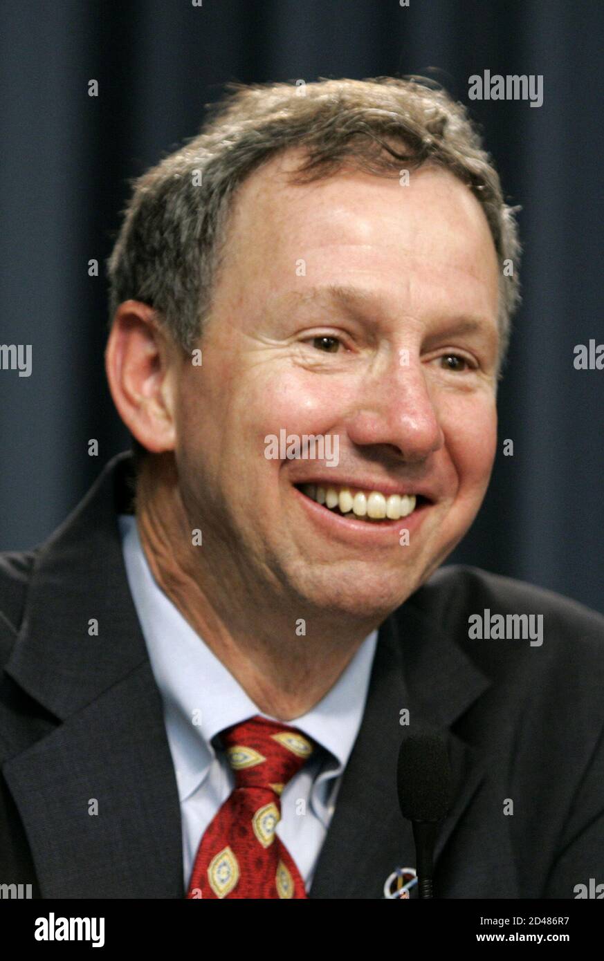 Space shuttle program the space shuttle discovery hi-res stock ...