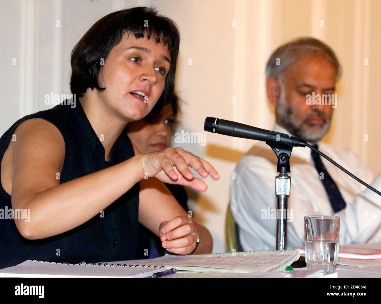 Tobacco usage hi-res stock photography and images - Alamy